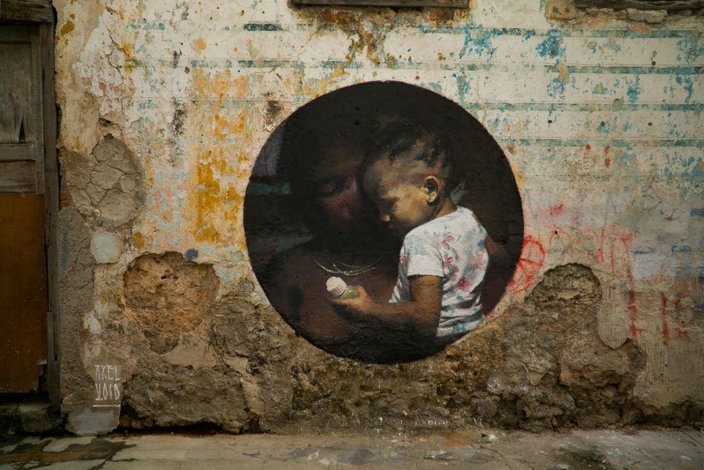 A Mini Mural By Axel Void On Family Unity in Havana | street art united ...